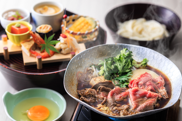 【特選牛】茄兵衛のすきやき重箱プラン - NASUBIナビ | 静岡の食事･宴席･接待【公式】なすびグループ